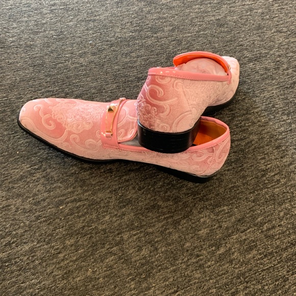 UrbanFashionsInc.com | Shoes | Mens Pink Slip On Smoker Velvet Shoe For ...